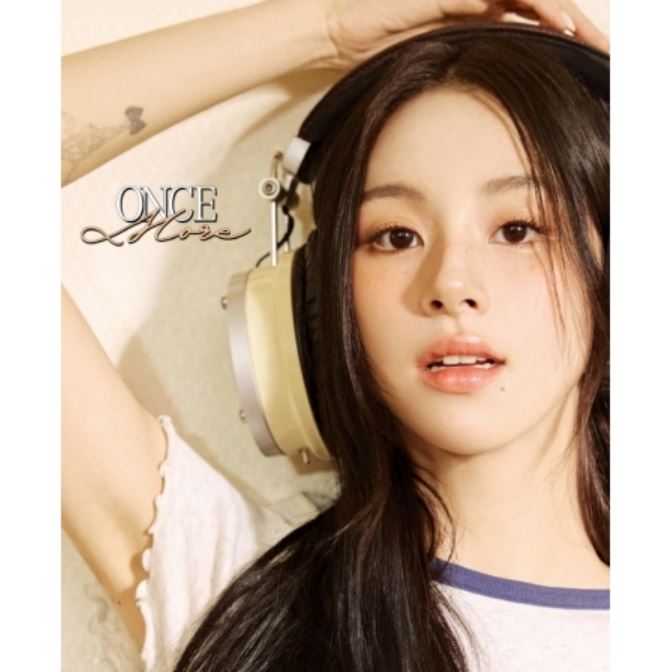 CHAEYOUNG (TWICE) - ESQUIRE PHOTO BOOK : ONCE MORE 2024 – K.Story.Peru